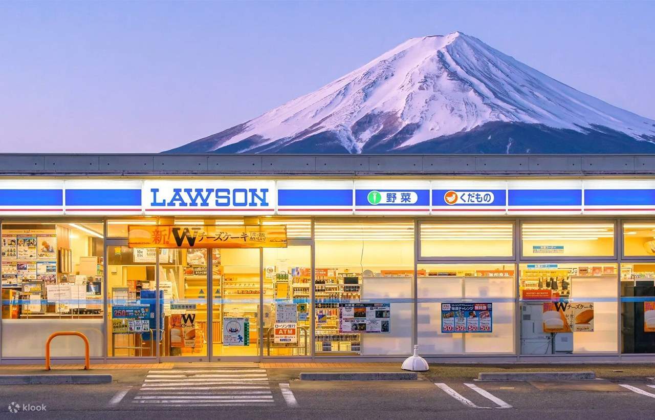[Mount Fuji Popular Spots One-Day Tour] Arakurayama Sengen Park ...